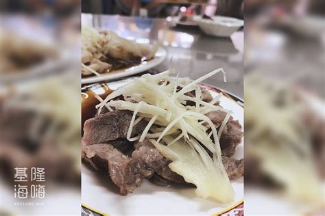 「兩利餛飩大王」傳承四代的70年老店，在地人隱藏版吃法：乾麵加甜辣醬、生辣椒