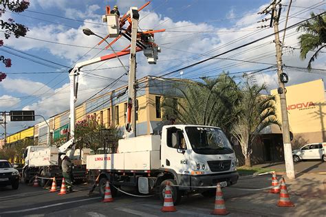 Serviços De Linha Viva Rce Construções Elétricas