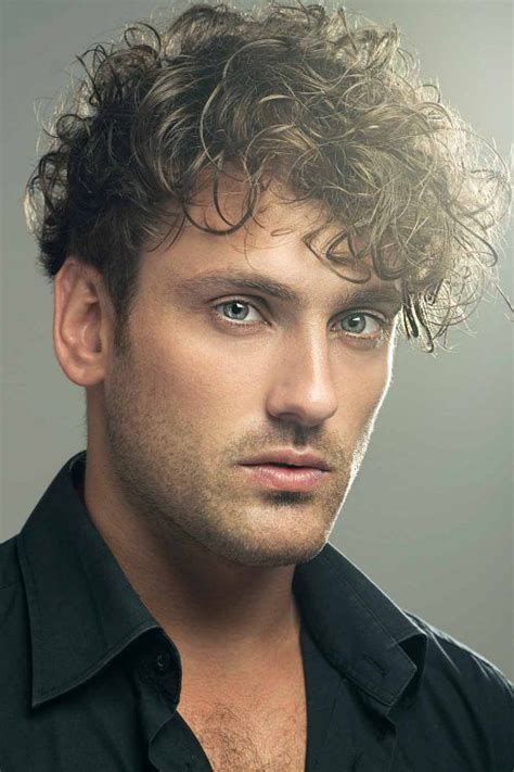 Jewfro Hairstyle Almanac For The High End Hair Look MensHaircuts