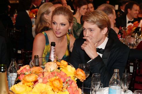 Taylor Swift Fans Are Mad At Joe Alwyn For The Dumbest Reason Glamour