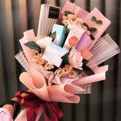 კოსმეტიკის თაიგულები T Bouquet Tbilisi