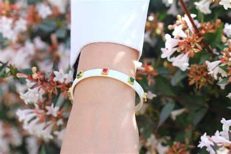 Premium Photo Custom Classic Silicone Wristbandspersonalized Rubber