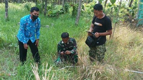 Sukseskan TNI Manunggal Air Babinsa Koramil 0812 11 Kedungpring