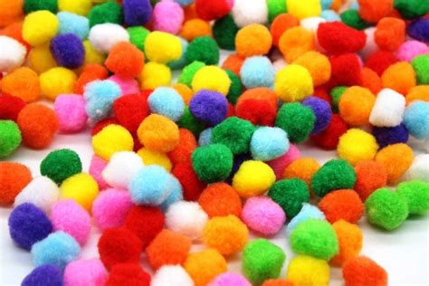 Pom Pom Balls For Interior Decor Size 2 Cm At ₹ 90pack In Mumbai