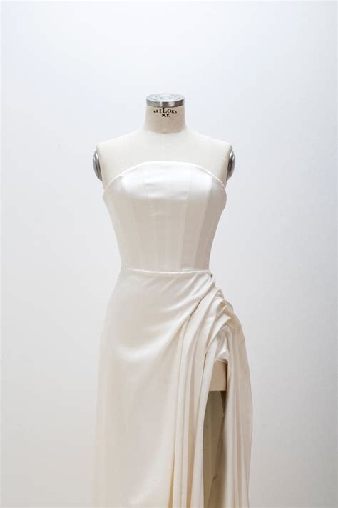 Sculptural Corset Gown Cult Mia Monetre