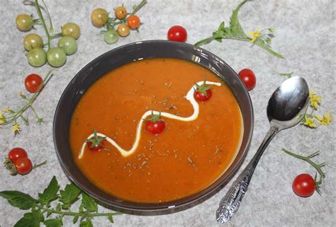 Velouté De Potiron Et Tomates Aux Herbes De Provence Chez Vanda