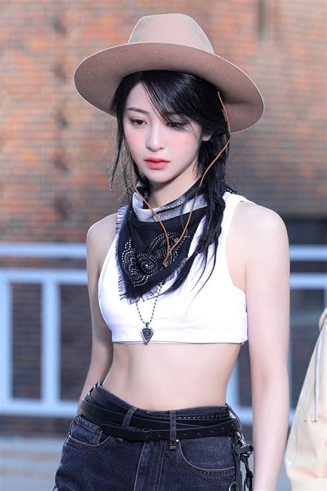 230501 Yunjin Unforgiven Melon Magazine Exclusive Jacket Behind