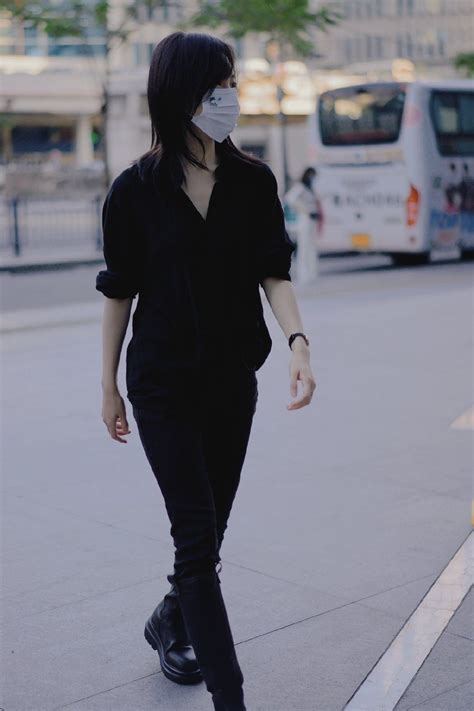 Ghim Của Sonia Hoque Trên Kpop Fashion Outfits Ảnh Tự Chụp