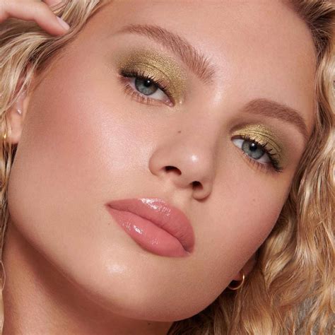 What Color Makeup For Green Eyes