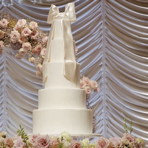 藤田ニコル「私の最年少のお友達」結婚式余興で“あの歌姫”が登場！仲良し3s披露で「姉妹みたい」「可愛い世界すぎる」の画像ページ めざましmedia