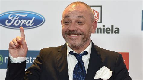 Fred Hermel Se Fait Lyncher Sur Twitter Après Le Capotage Du Projet