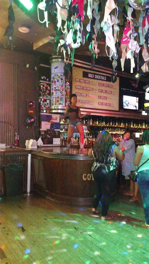 Mapstr Bar Coyote Ugly Saloon Las Vegas Samuser Sortir