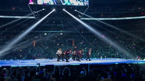 KCON LA 2017 Wanna One Intro VCR And Energetic YouTube