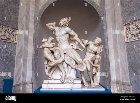 Rome Italy November Laocoon And His Sons Statue In Vatican Museum Stock Photo Alamy