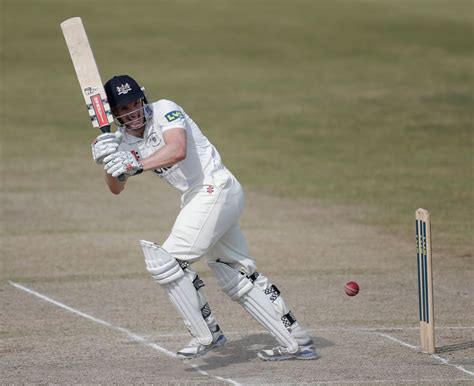 Michael Klinger Took Advantage Of Some Declaration Bowling