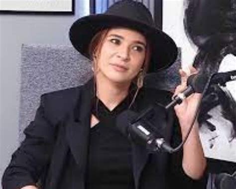Ayesha Omer Talks About Feeling Unsafe In Pakistan Definitely Agreed
