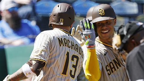 Royals Pound Padres 15 7 Machado Homers Twice Soto Goes Deep In Loss