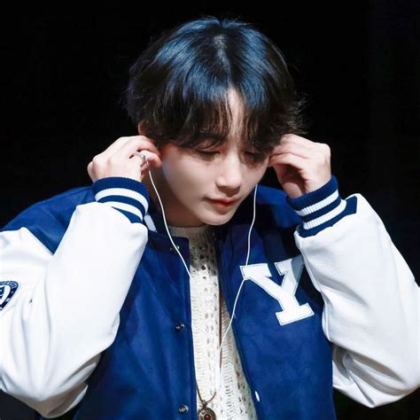 Seventeen Community Post 1️⃣0️⃣ 0️⃣4️⃣ 💎 하니시 🤍 하니가 오늘도 조은하루를 보냈었으면 조켄네 🤍 오늘도 하니해〰️ 오늘도 내일도