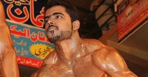 World Bodybuilders Pictures Mailsi Bodybuilder Syed Muhammad Basit Shah