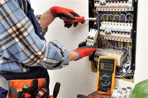 Awarie instalacji elektrycznej czym mogą być spowodowane