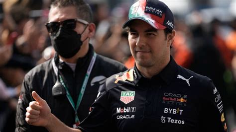 Checo Pérez Por qué le cantan el viejo sabroso al piloto de Red