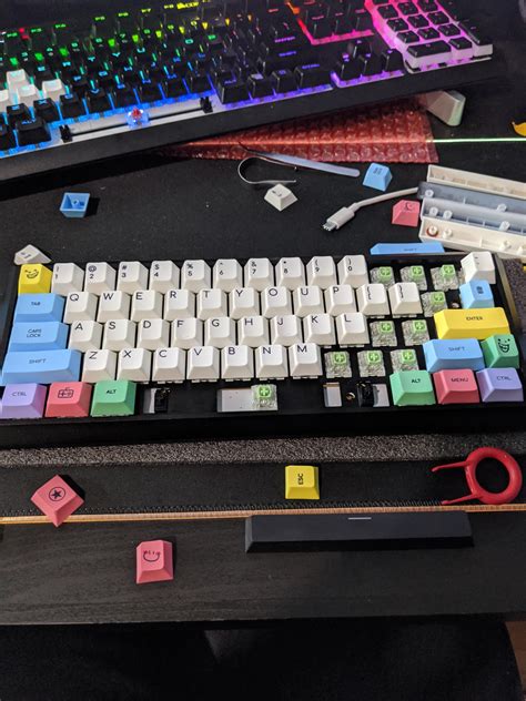 my spacebar does not fit at all i m just confused by it any advice