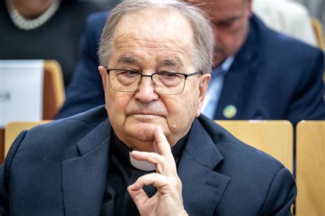 Rydzyk traci pieniądze Zapadła decyzja o wstrzymaniu dotacji WP