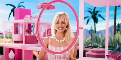 Unveiling Margot Robbies Mesmerizing Transformation As Barbie