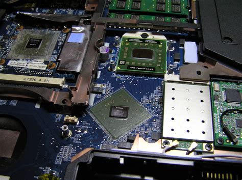 Замена термопасты на процессоре и видеокарте ноутбука ACER Aspire 7520G ...