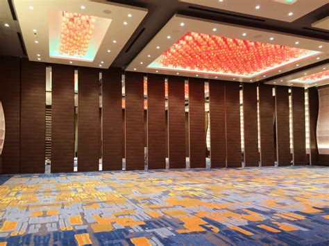Operable Partitions Seattle Wa Commercial Doors Garage Doors