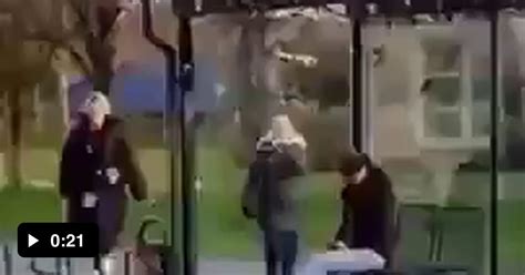 I Hear The Windows XP Shutdown Sound 9GAG