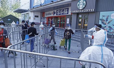 中國封城重創廣達、仁寶，4月營收下探近26個月低點，智庫：中國經濟景氣持續轉弱、服務業收縮恐更劇烈 Tnl The News Lens 關鍵評論網