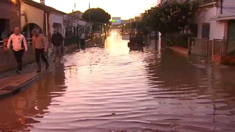 Lluvia Abundante Carreteras Cortadas Alguna Presa A Rebosar Y Hasta Nieve
