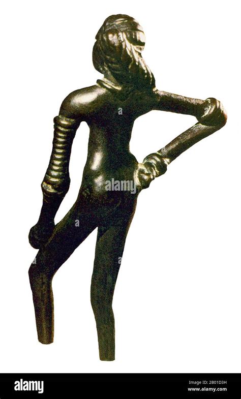 Dancing Girl Of Mohenjo Daro Cut Out Stock Images And Pictures Alamy
