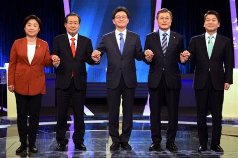 南韓總統大選》還有兩週投票 文在寅支持率狠狠甩開安哲秀 風傳媒