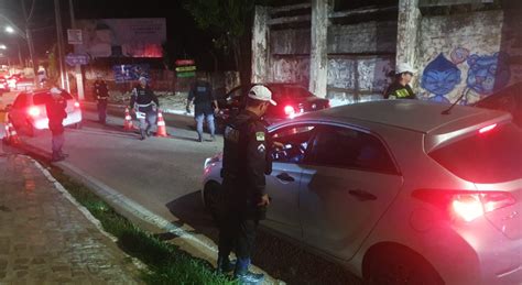 Lei Seca 13 motoristas são autuados por embriaguez ao volante em