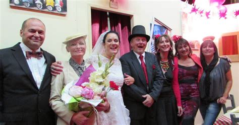 Locale Express La Pièce “carnage Au Mariage” A Fait Rire