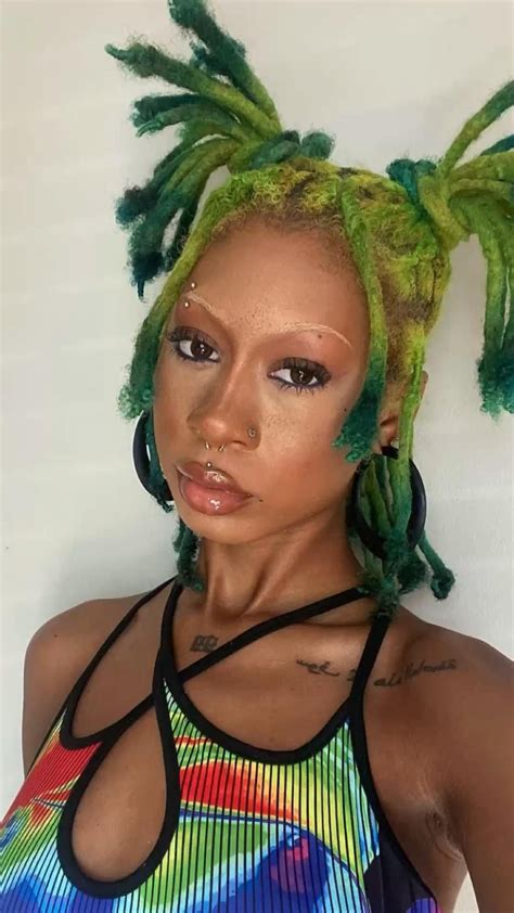 𝐂𝐲𝐛𝐞𝐫 𝔅𝔩𝔞𝔠𝔨 𝔊𝔦𝔯𝔩