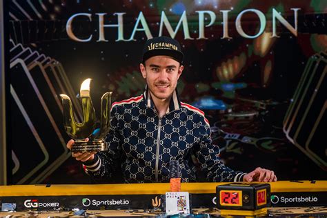Chris Frank Vence O Main Event De Plo Da Triton Montenegro