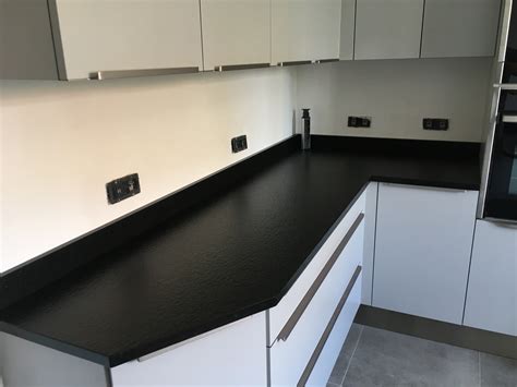 GRANIT NOIR ZIMBABWE EN PHOTO CHEZ NOS CLIENT DU SUD OUEST Bordeaux