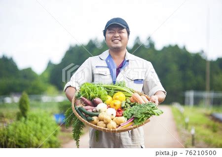 野菜農家の写真素材 76210500 PIXTA