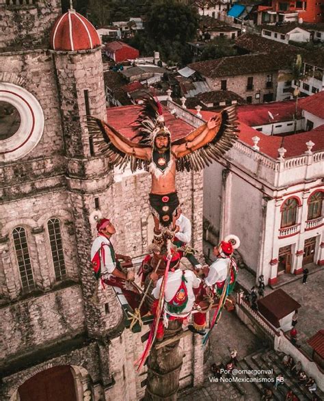 Voladores De Papantla Ritual Ancestral Que Vuela Hacia El Cielo