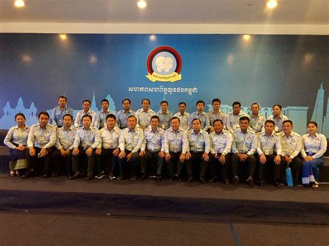 សសយក ចលនាសេដ្ឋកិច្ចក្រៅប្ សសយក ចលនាសេដ្ឋកិច្ចក្រៅប្រព័ន្ធ