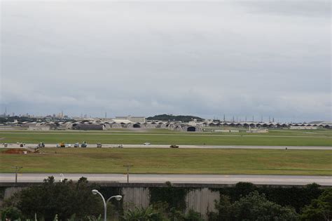 沖縄旅行3日目、道の駅「かでな」へ Hinemosu