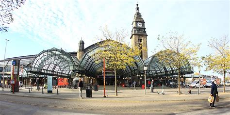 Am Hauptbahnhof Mann Im Auto überfallen Ein Jugendlicher Verhaftet