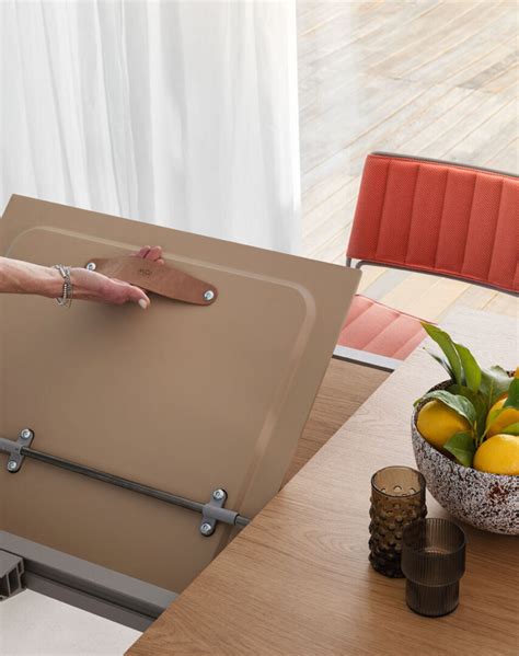 Akashi Table Midj Henri Living