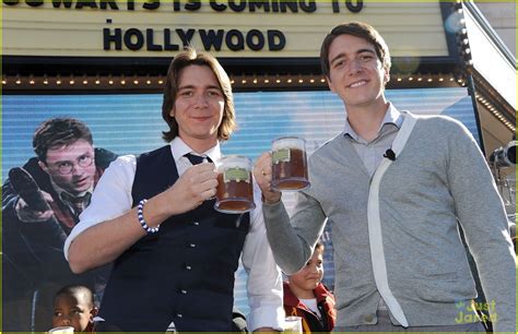Oliver And James Phelps Oliver And James Phelps Photo 27490475 Fanpop