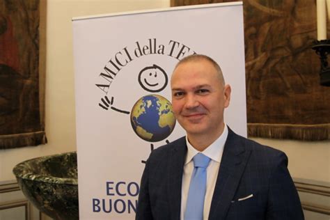 Simone Benassi Progetto «vivi Meglio… Negli Edifici • Protectaweb