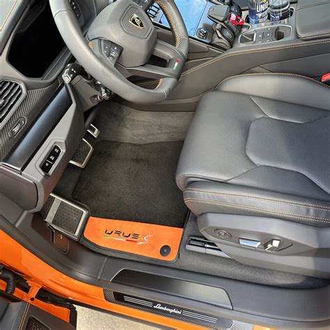 Customizable Leather Floor Mats With Divario Pattern For Bmw M5 G90