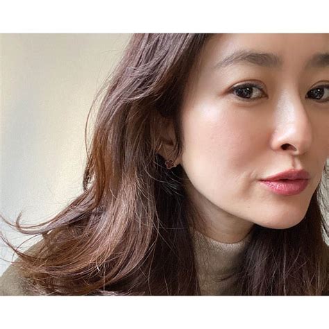秋本祐希さんのインスタグラム写真 秋本祐希instagram「仕事納め☺︎ 昨日 Story Storylove40 の撮影を終え
